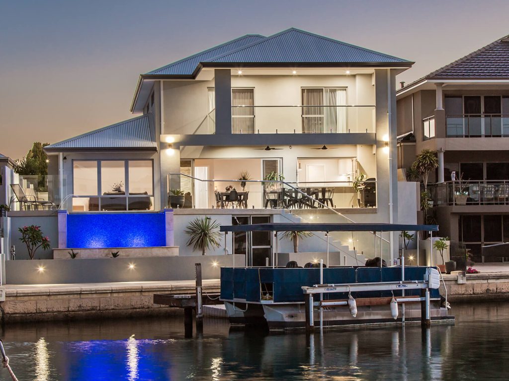 Best Suburbs South of River Perth for Building Luxury Home